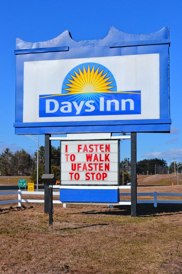 Ever wonder about that Days Inn sign off I-93? - The Concord Insider