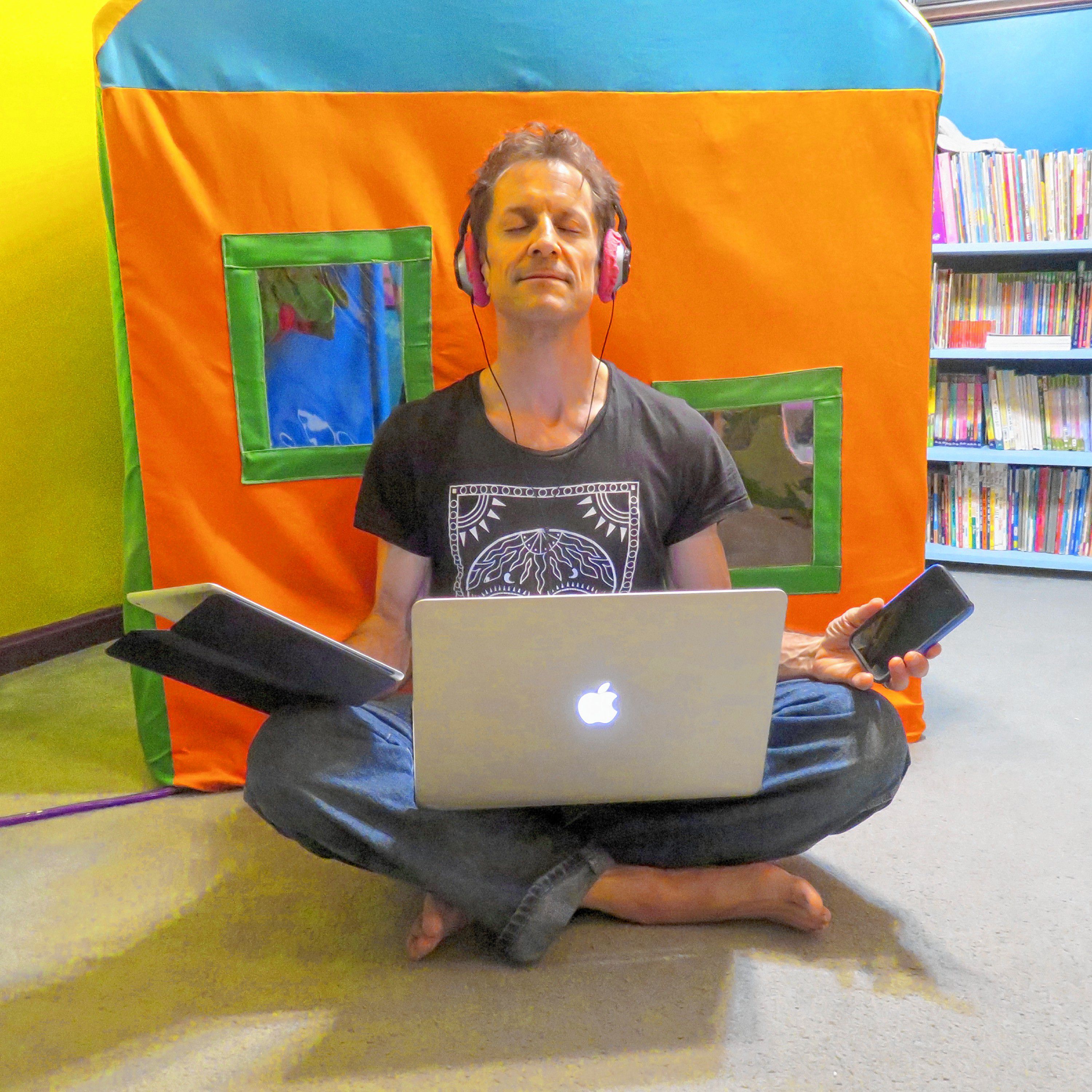 The Yogi: Let yoga save you from your technology addiction - The ...